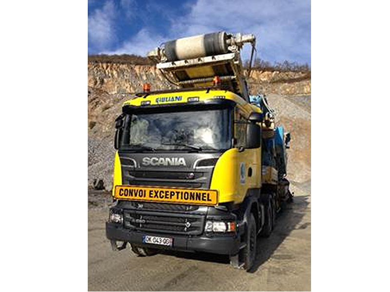 location de matériel de transport avec chauffeur. - Giuliani